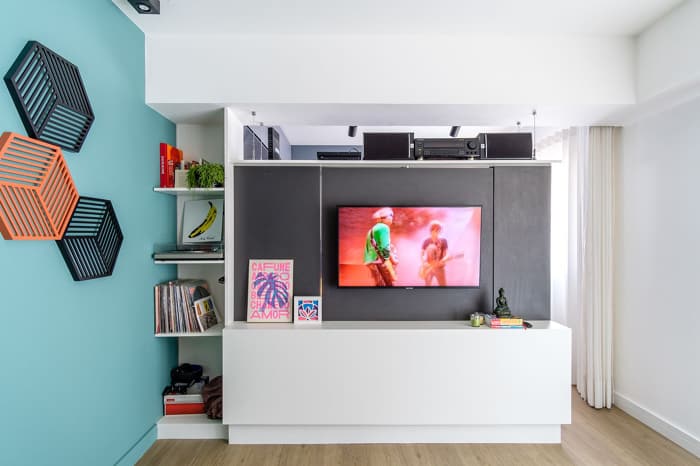 Rack com Painel: Por que usar para Otimizar Espaço de Casa